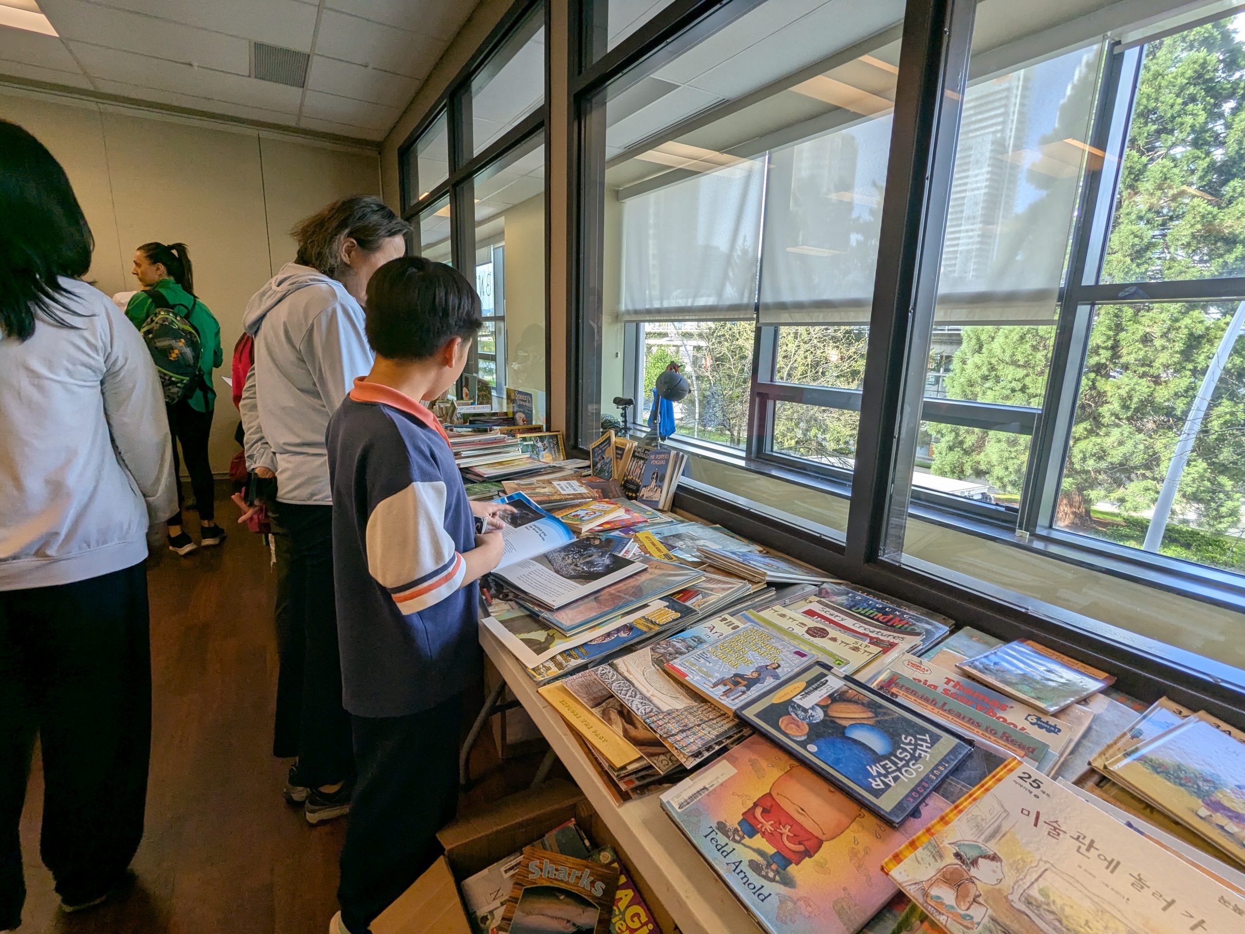 Literacy Now's Book Booths at Neighbourhood House Week! - Literacy Now ...